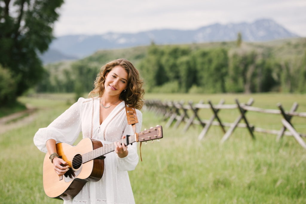 Home - Caroline Jones - The official site of singer songwriter Caroline ...